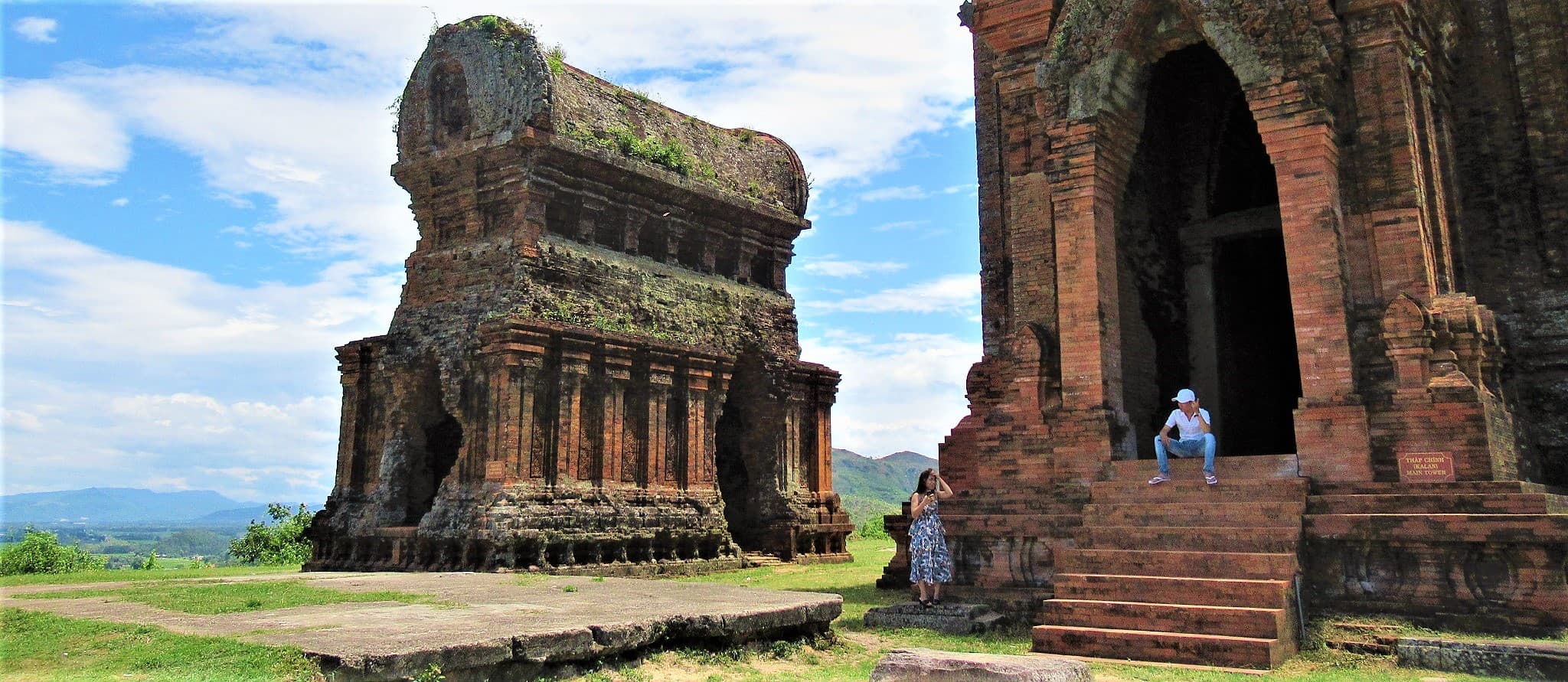 The Cham Towers & Ancient Citadel of Vijaya – Vietnam Coracle ...